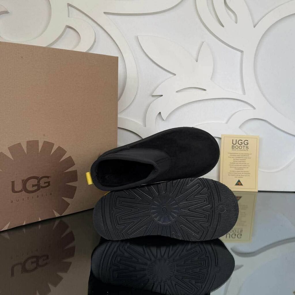 Ugg obuća 40