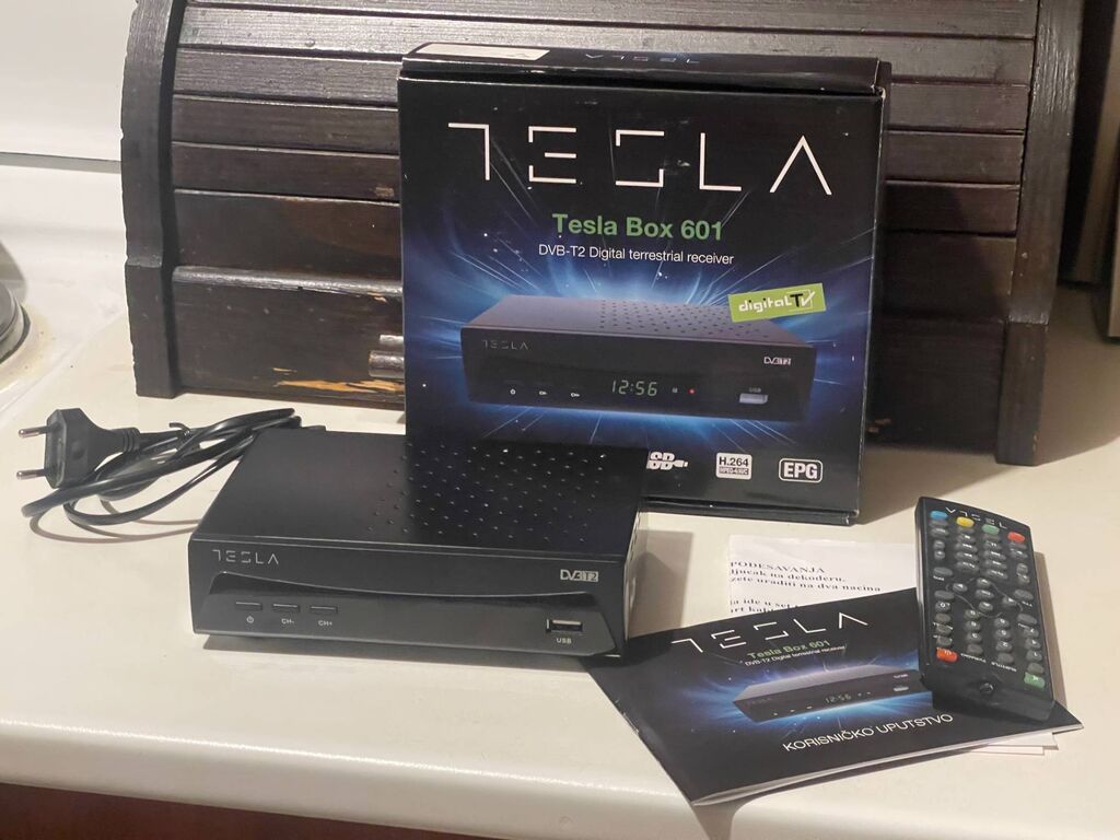 TESLA set top box 601 (DVB-T2) Odlicno stanje. Vrlo malo korisceno