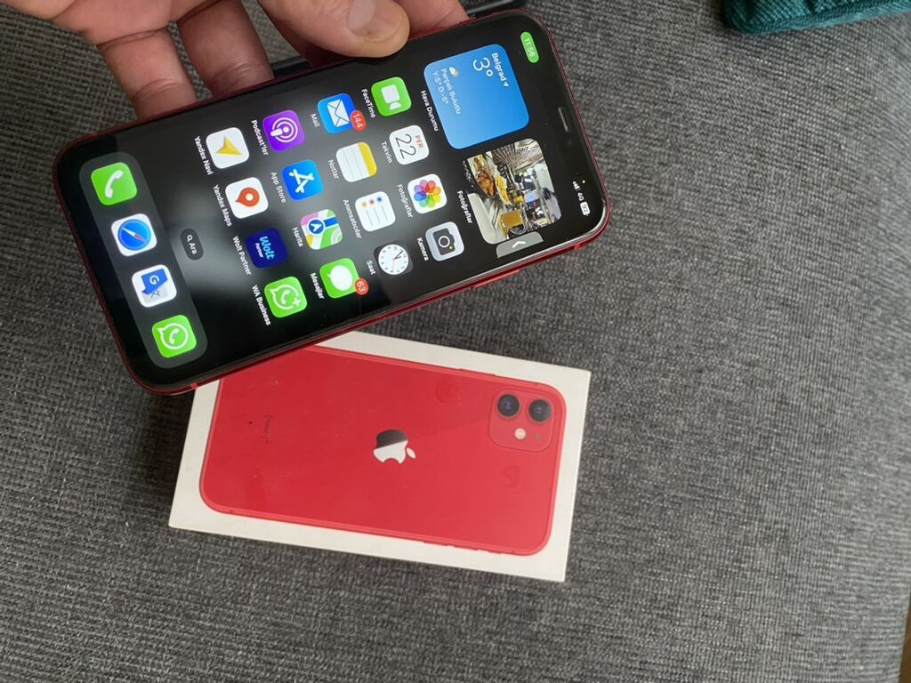 Apple iPhone 11 (PRODUCT)RED - Ekran: 6.1" Liquid Retina HD (LCD)