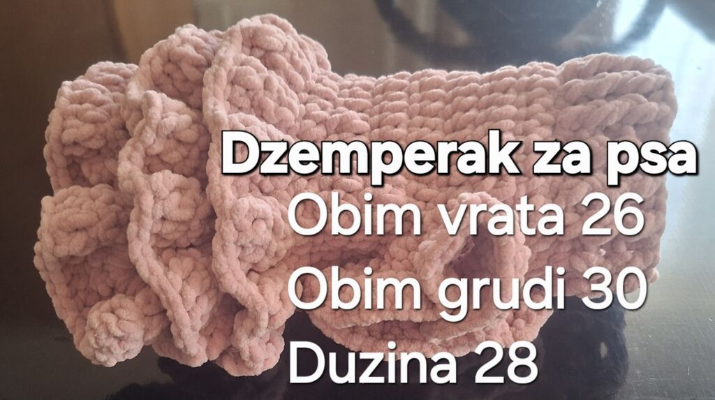 Džemperak za psa – ručno pleten, nežno ružičaste boje, od meke
