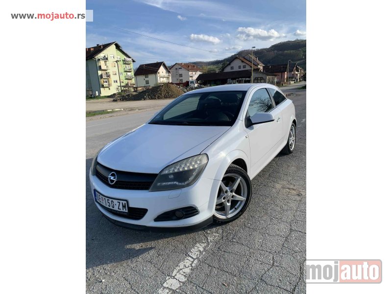 Opel Astra GTC