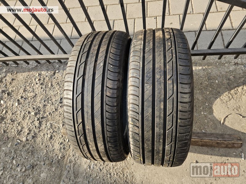 215-50-18 Bridgestone kao nove odlicne