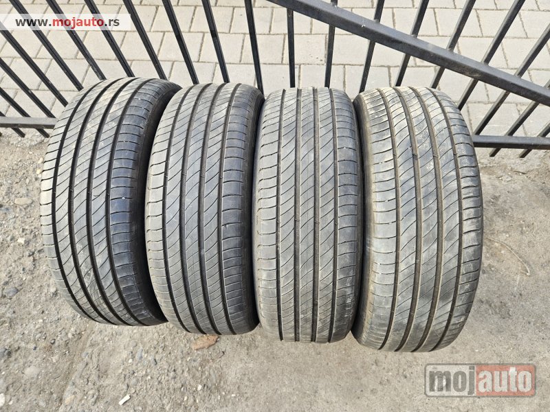 205-55-17 Michelin kao nove odlicne