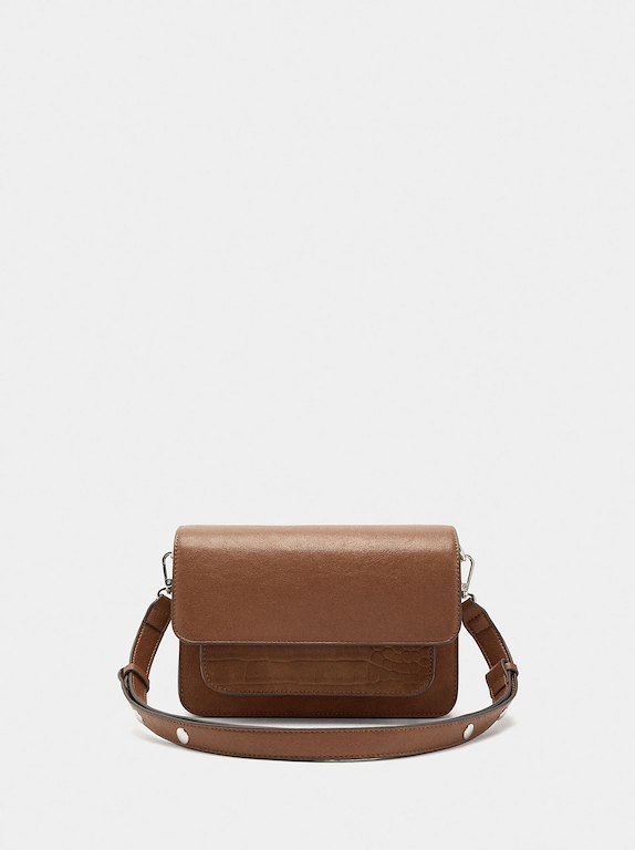 CROSSBODY BAG WITH FLAP AND TEXTURE