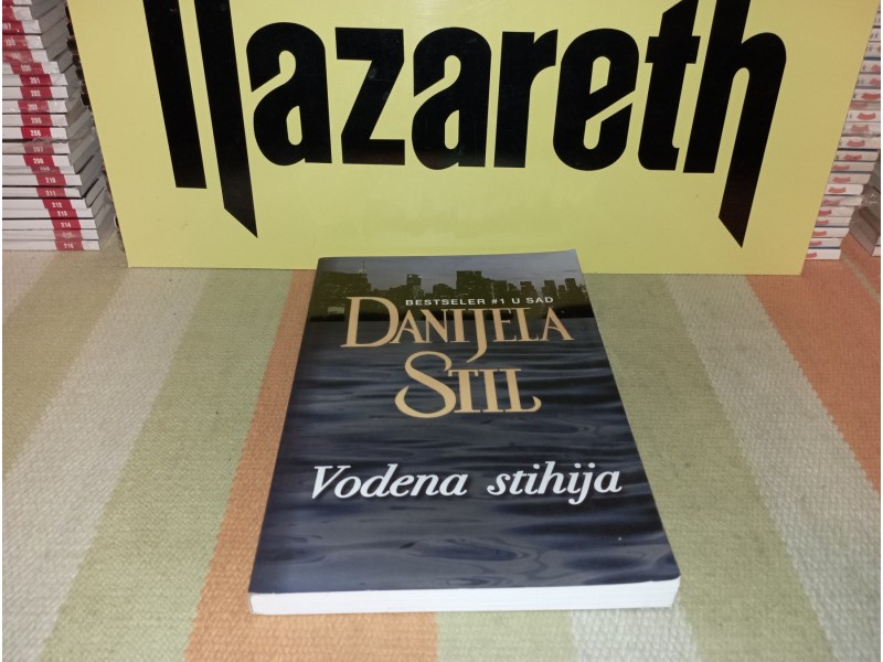 VODENA STIHIJA autor: Danijela Stil (odlično očuvana)