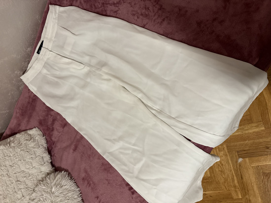 Zara bele siroke pantalone