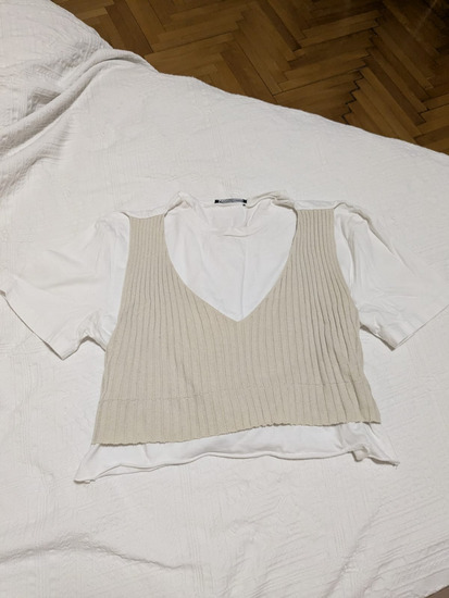 zara zenski crop top