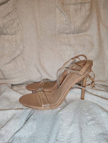 Zara sandale kao nove 38