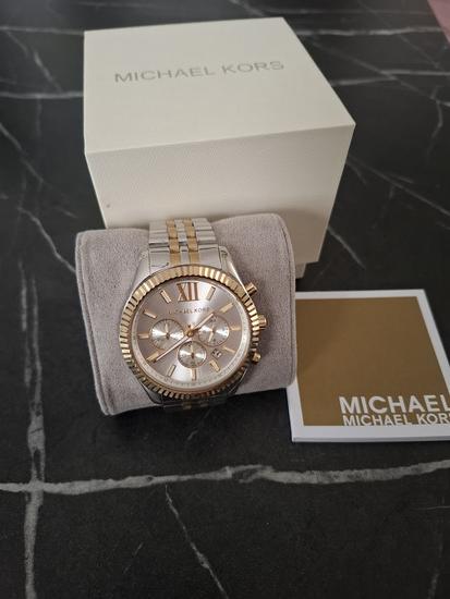 Michael Kors sat