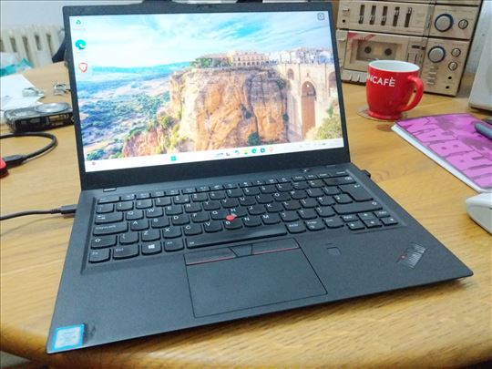 Lenovo ThinkPad X1 Carbon i5-8250U/ WQHD 2560x1440