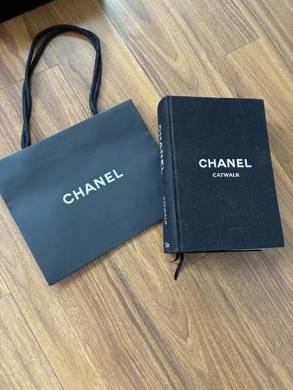 Chanel authentic luksuzan katalog