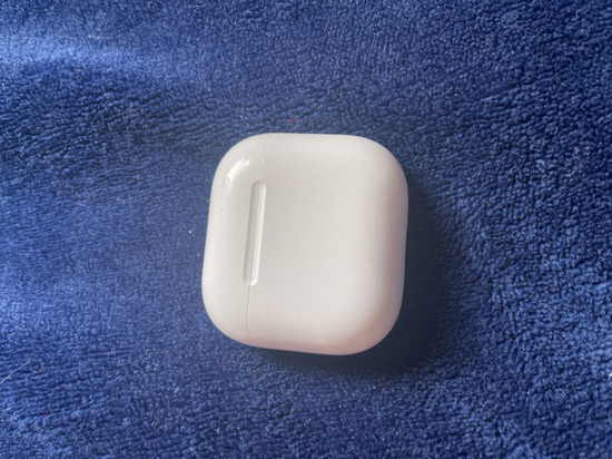 AirPods 4