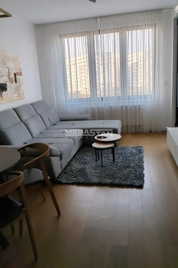 Prodaja, trosoban stan, 65m², Novi Beograd Sve Podlokacije, Beograd