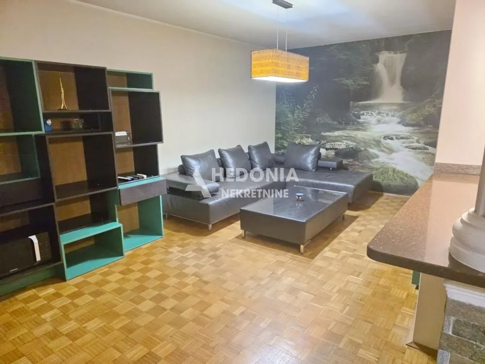 Prodaja, dvosoban stan, 70m², Čukarička Padina, Beograd