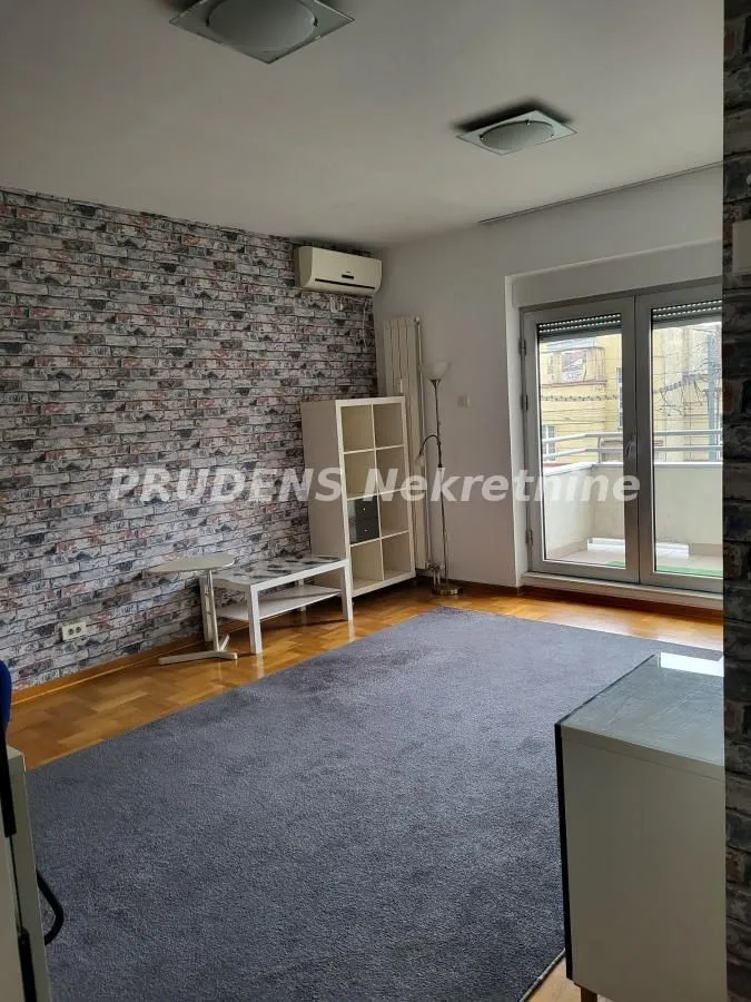 Prodaja, dvosoban stan, 59m², Crveni Krst, Beograd