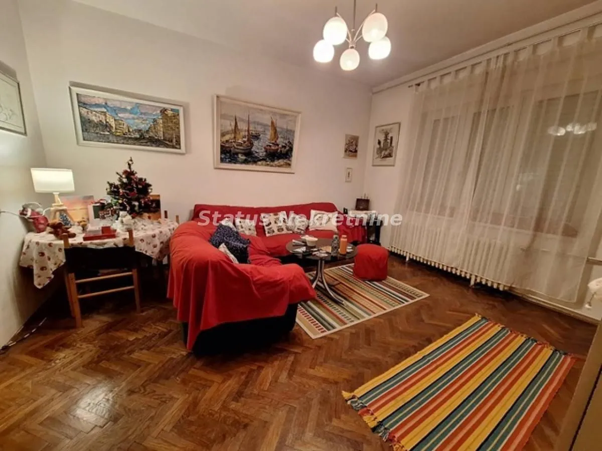 Prodaja, trosoban stan, 93m², Centar, Novi Sad