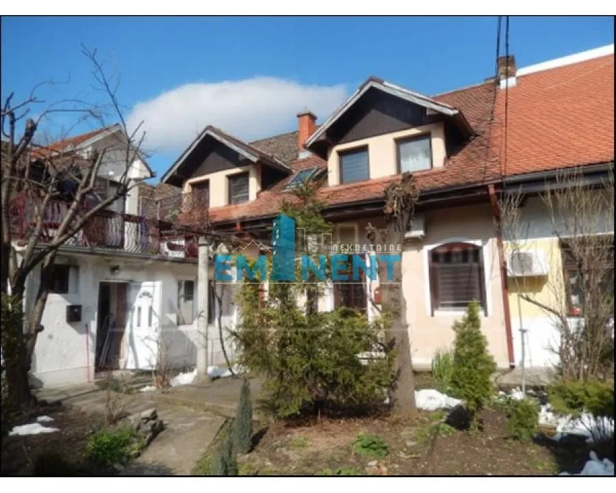 Prodaja, četvorosoban stan, 119m², Zemun Centar, Zemun Sve Podlokacije