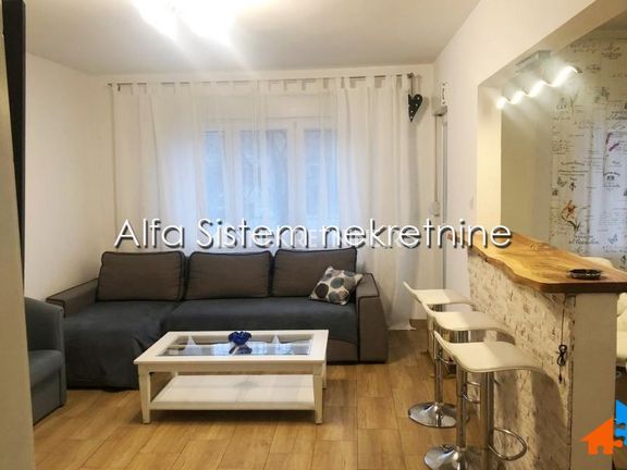 Voždovac, Voždovac, 3.0 stan, 84m2, 900 EUR, ID 36137