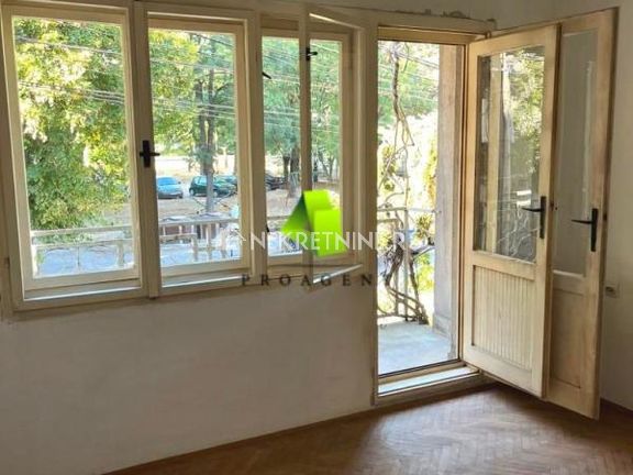 Četvorosoban stan sa garažom u Durlanu ID#7632