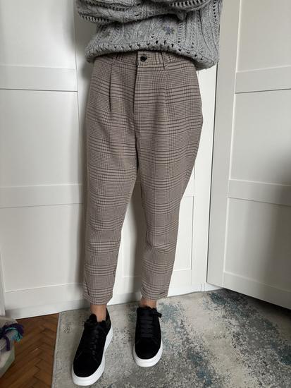 Zara pantalone