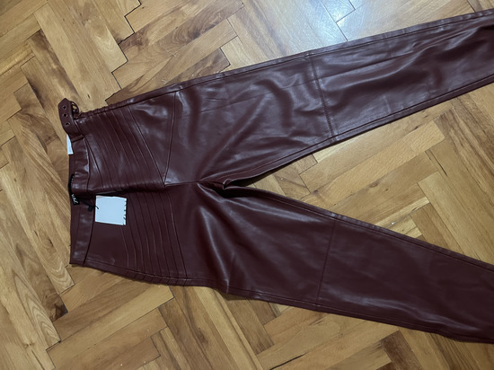 Zara pantalone