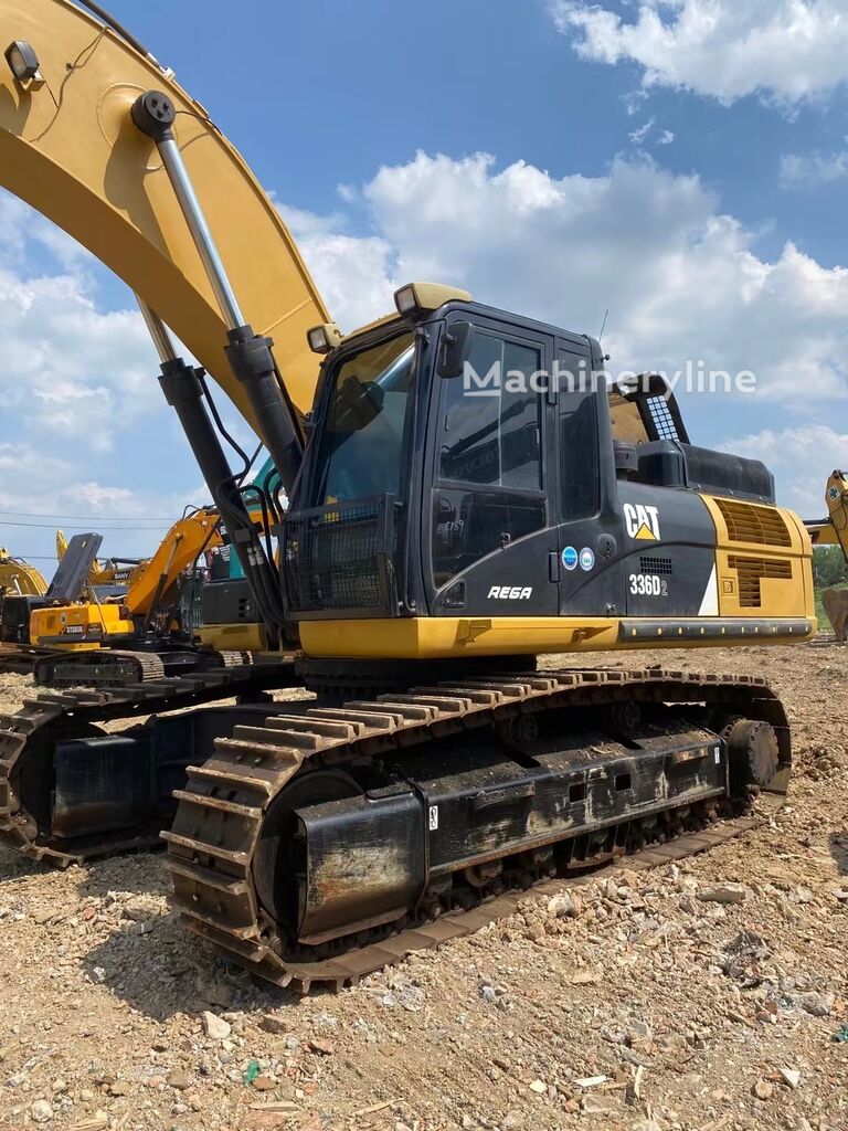 Caterpillar 330D2L bager guseničar