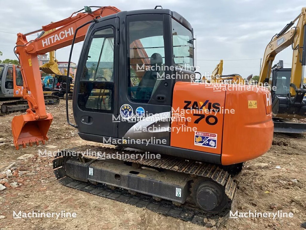 Hitachi ZX70 midi bager