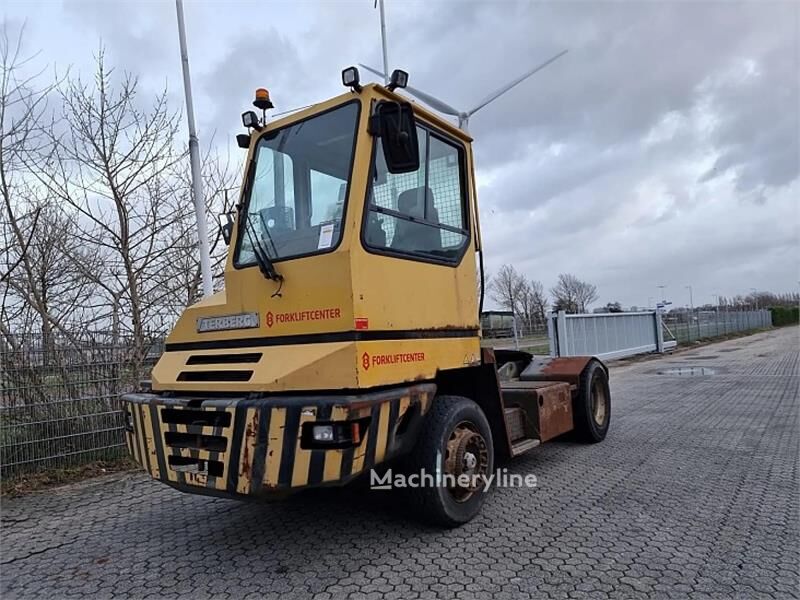 Terberg YT220 terminalni tegljač