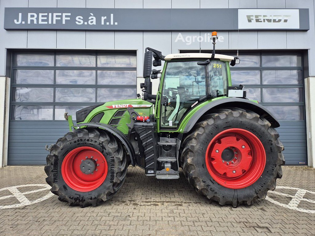 Fendt 724 Vario Gen6 Profi + traktor točkaš