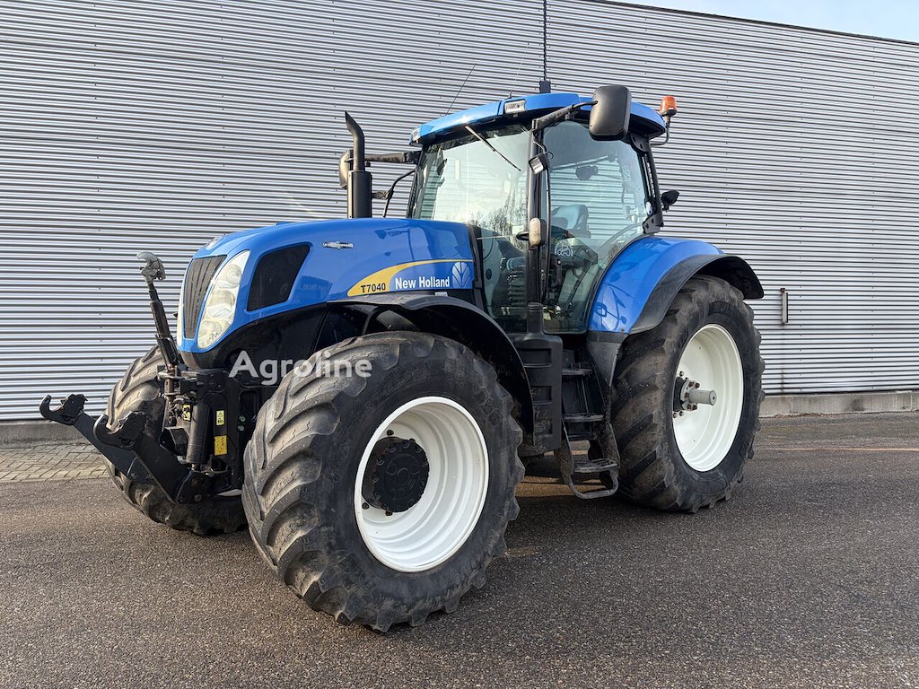 New Holland T7.040 traktor točkaš