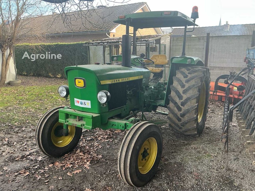 Prodaje se John Deere 1120 traktor točkaš na aukciji