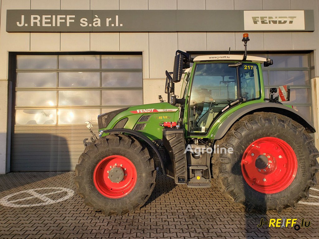 Fendt 724 Vario Gen6 Profi + traktor točkaš