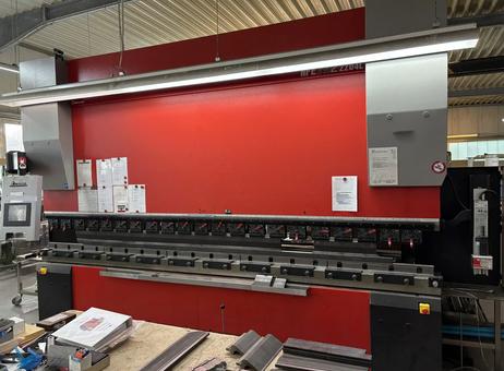 Pritisnite kočnicu cnc/nc AMADA HFE M2 2204 Verified seller
