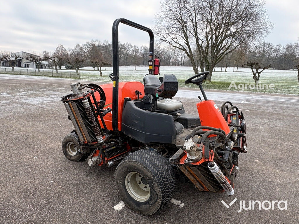 Prodaje se Jacobsen LF557 traktor kosilica na aukciji