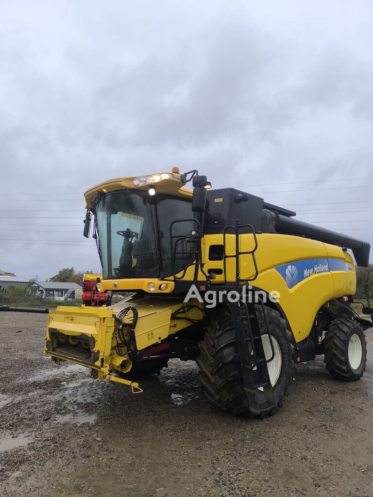 New Holland CX8060 kombajn za žito
