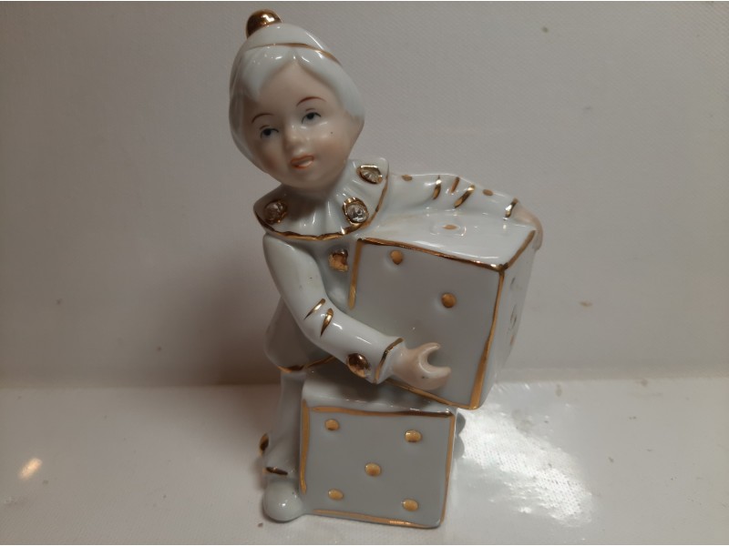 FIGURA PIERROT PORCELAN KOCKE RETKO