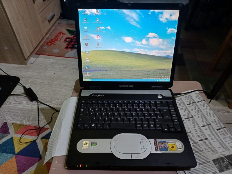 EasyNote Laptop