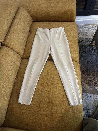 Nove ZARA pantalone/helanke L