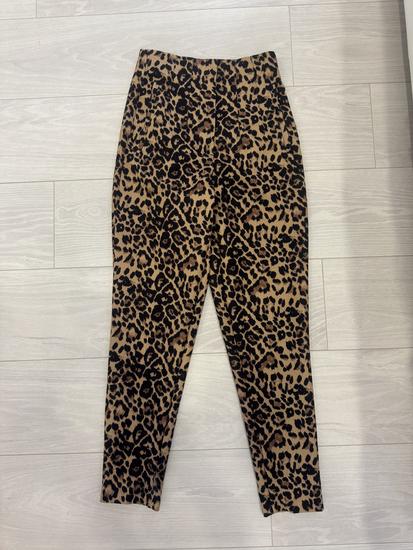 Zara pantalone