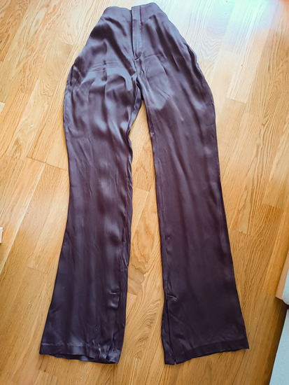 Zara satenske pantalone