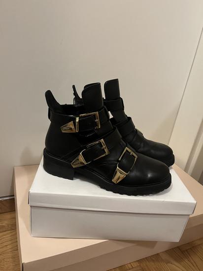 Steve Madden čizme