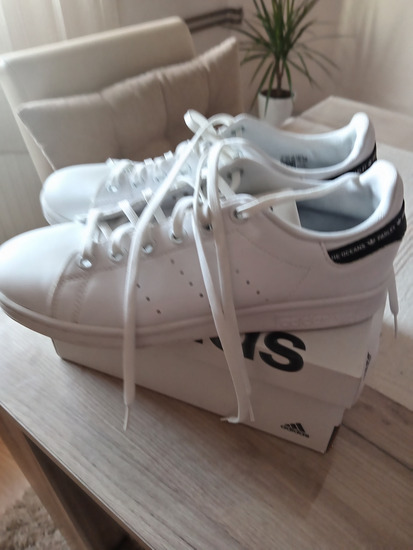 Stan smith patike vel 37,5 kozne