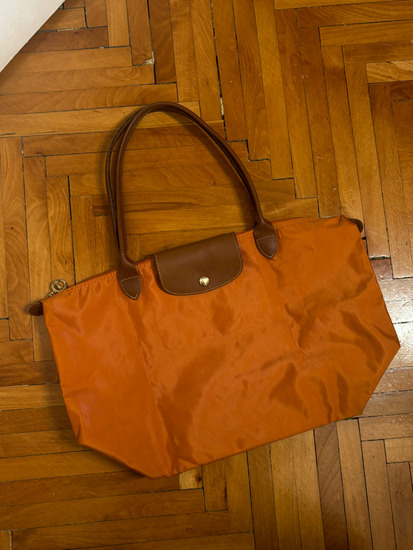 Longchamp M velicina