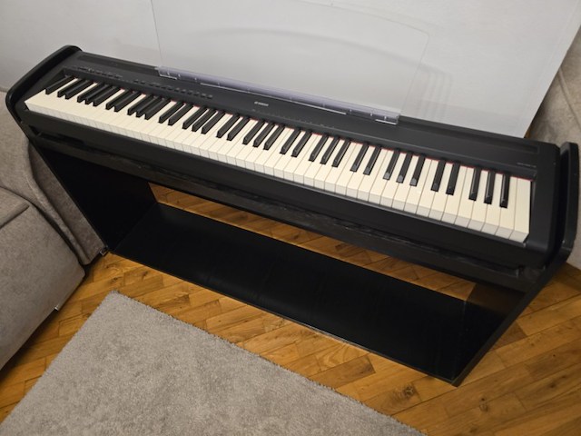 Yamaha Digital Piano P95 sa postoljem dostava BG gratis