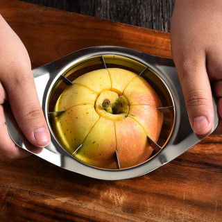 Apple Slicer - Metalni sekač jabuka
