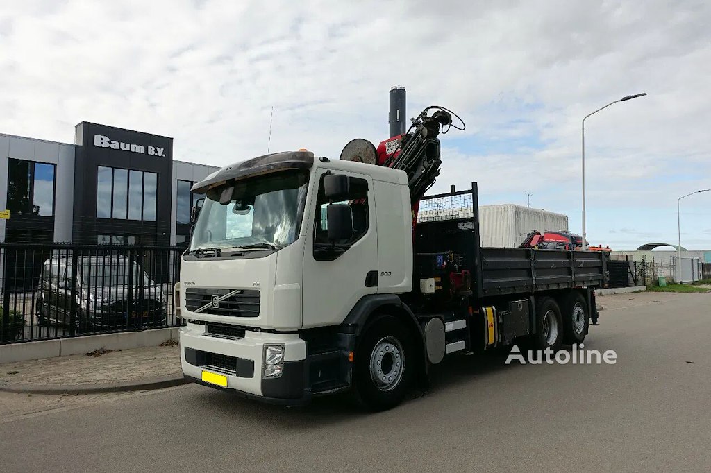 Volvo FE 300 6X2 / HMF 2020 K8 KRAAN / 20 TM KRAAN / REMOTE CONTROL / kiper