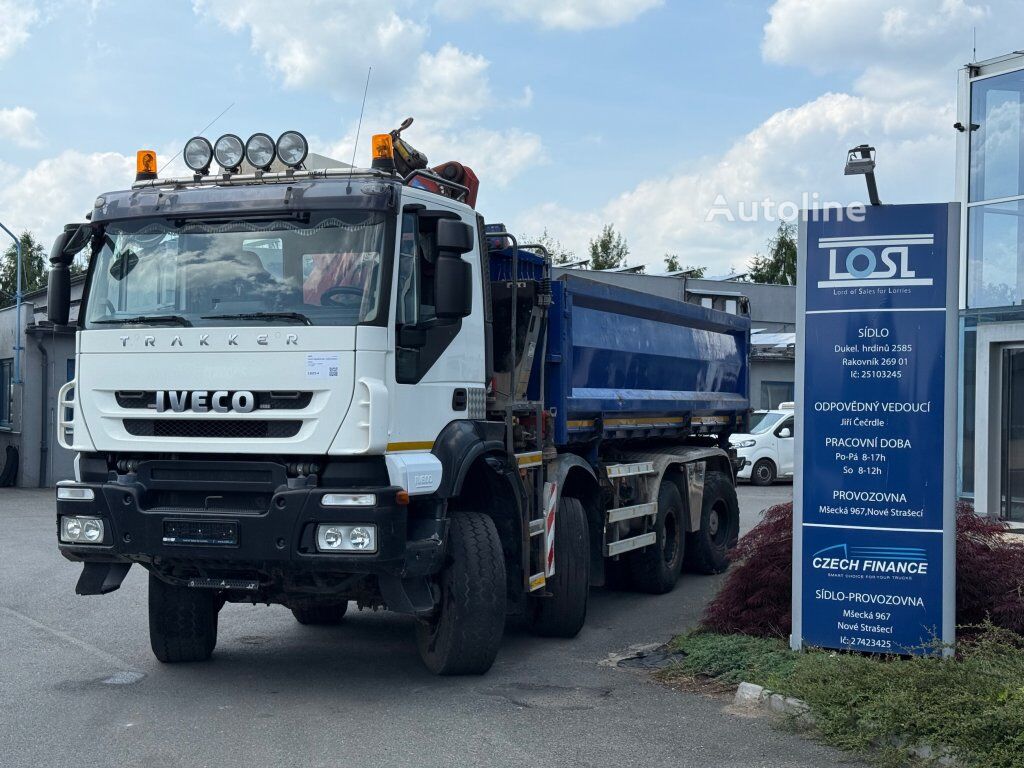 IVECO Trakker AD410 T45 8x8 + HMF 1643 Z2 kiper