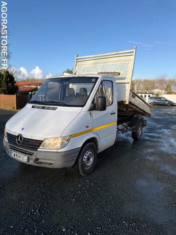 Prodaje se Mercedes-Benz SPRINTER kamion kiper < 3.5t na aukciji