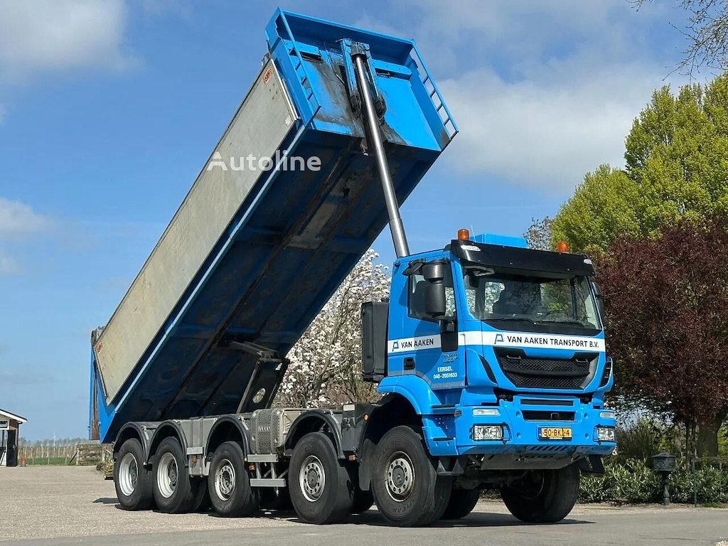IVECO Trakker 450 kiper
