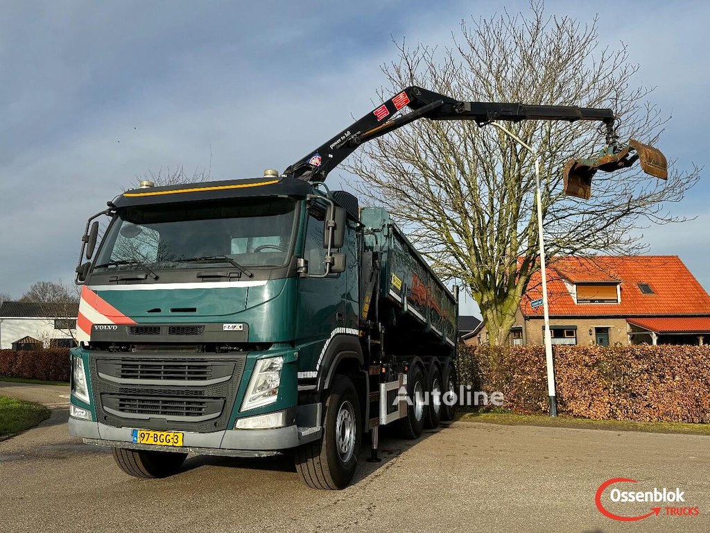 Volvo FM 8x4 Euro 6 Asfaltauto Trekauto met 2 zijden kipper en HMF 164 kiper